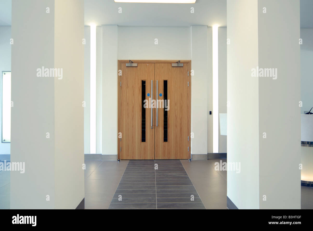 Double doors hi-res stock photography and images - Alamy