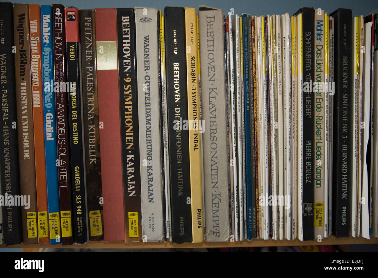 Classical music collection hi-res stock photography and images - Alamy
