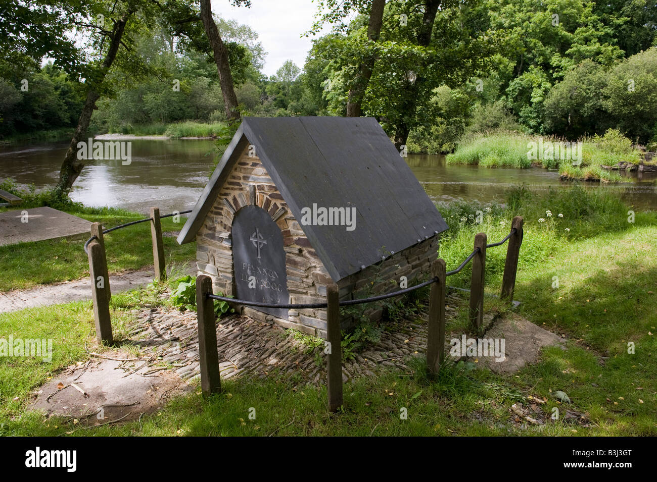 Holy well spring water uk hi-res stock photography and images - Alamy