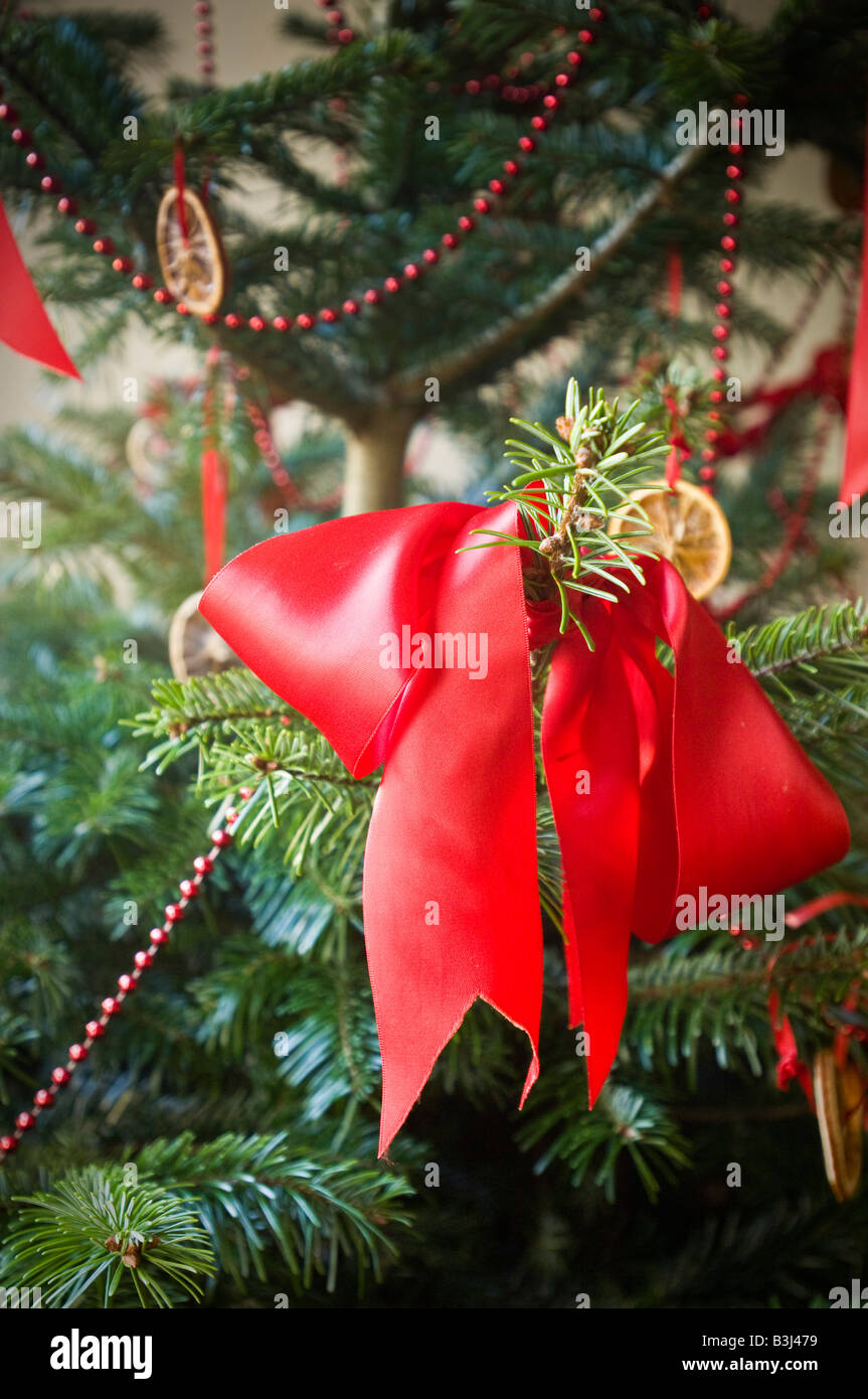 Victorian christmas tree decorations hi-res stock photography and ...