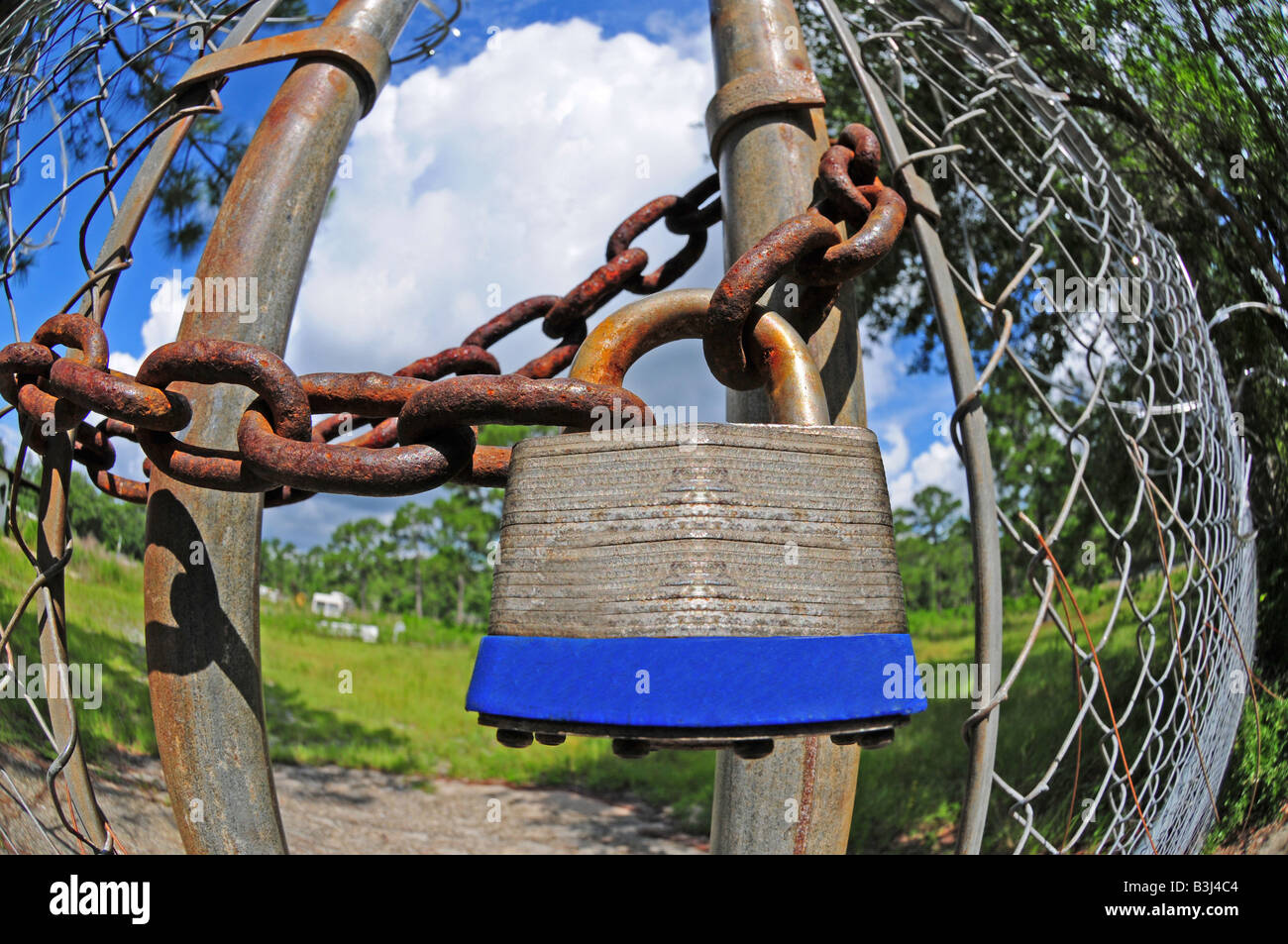 Lock on gate Stock Photo - Alamy