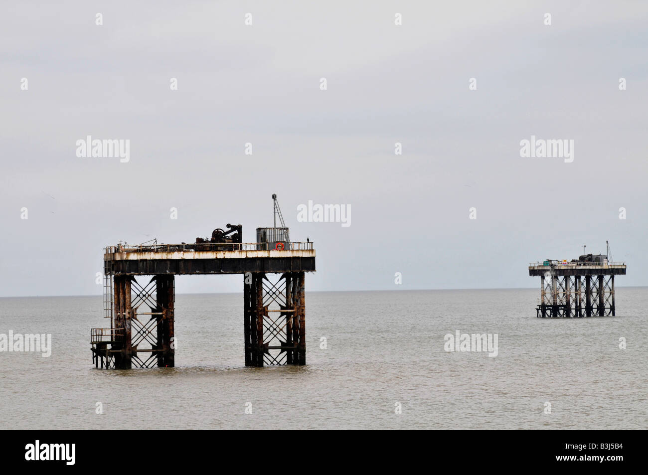 Open air platforms hi-res stock photography and images - Alamy
