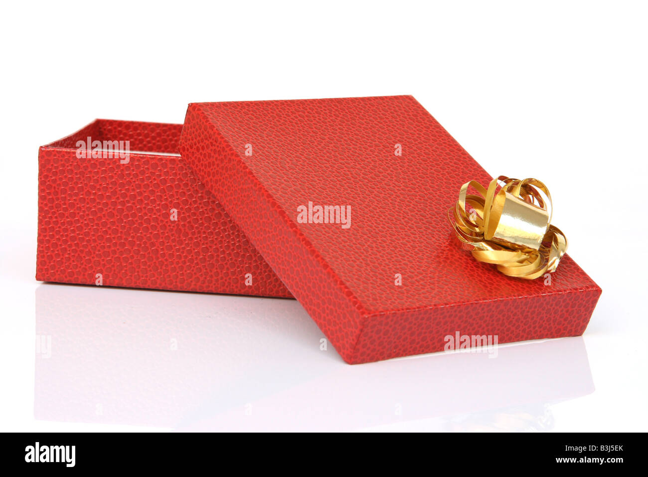 Red open gift box hi-res stock photography and images - Alamy