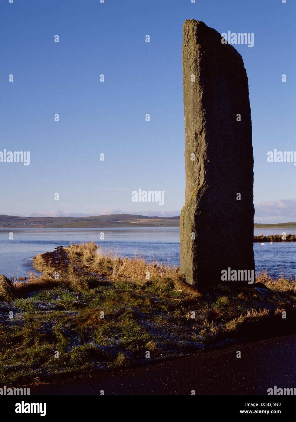 dh Watch stone STENNESS ORKNEY Neolithic standing stone Loch of ...