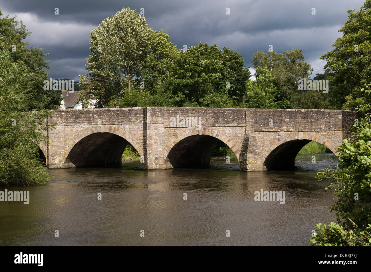 Bridge over river teme hi-res stock photography and images - Alamy