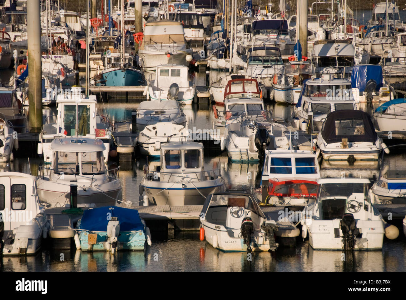 Carteret, Normandy, France. Boats in the crowded marina Stock Photo - Alamy