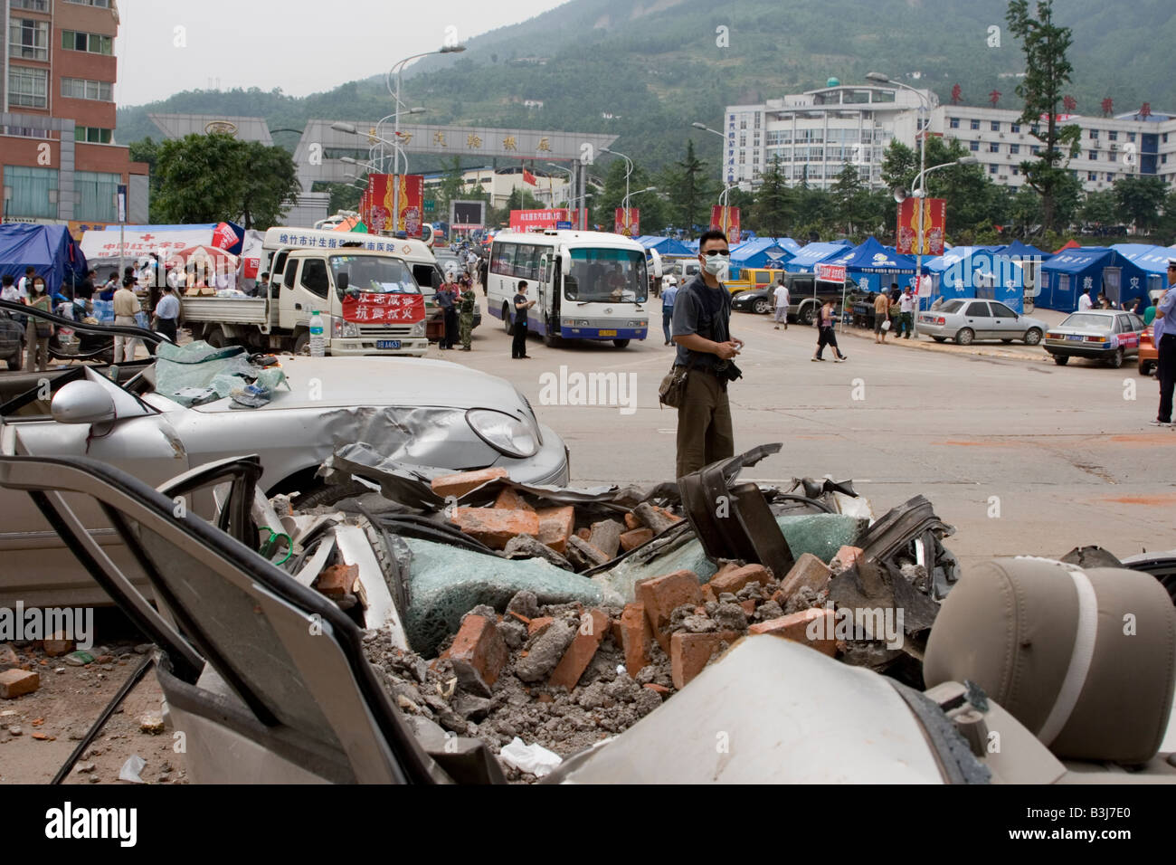 Rescue command centre at Hanwang in the aftermath of 12 May 2008 ...