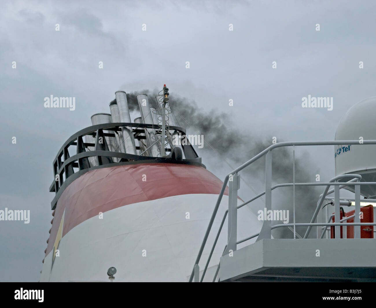 Black smoke ship ships funnel hi-res stock photography and images - Alamy