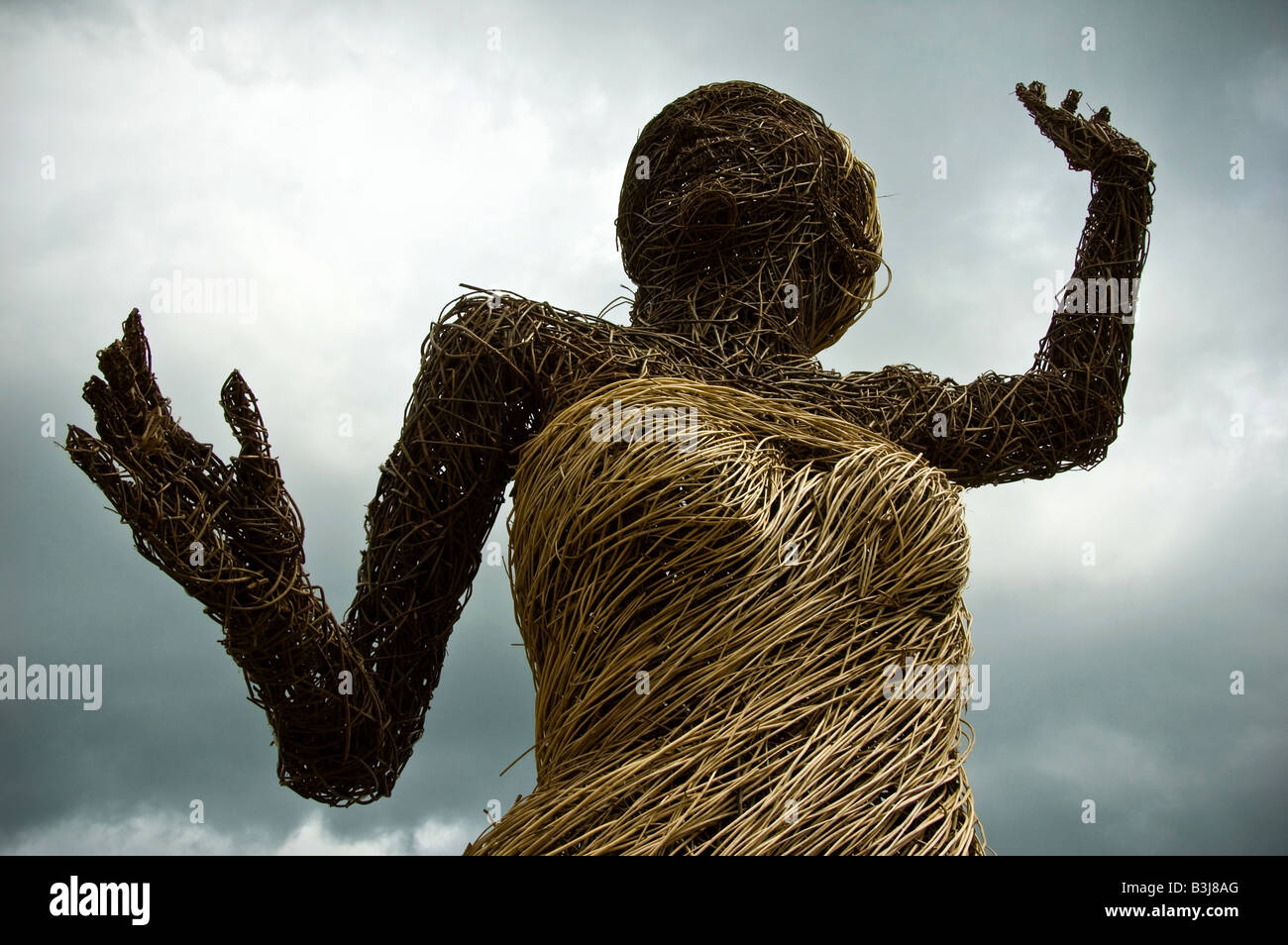 Wicker sculpture of a woman Glastonbury festival Stock Photo - Alamy