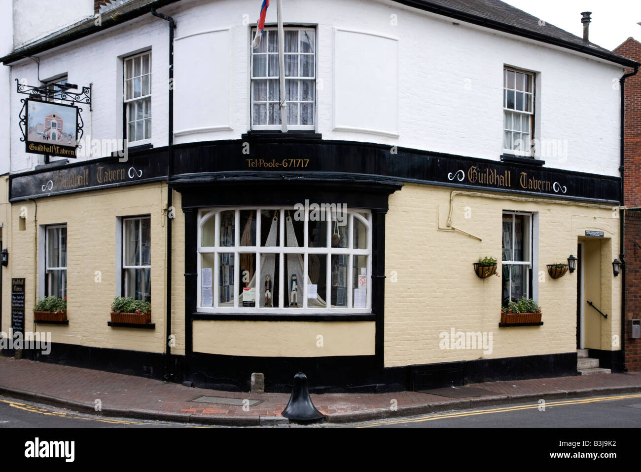 Guildhall Tavern in Poole, Dorset, UK Stock Photo - Alamy