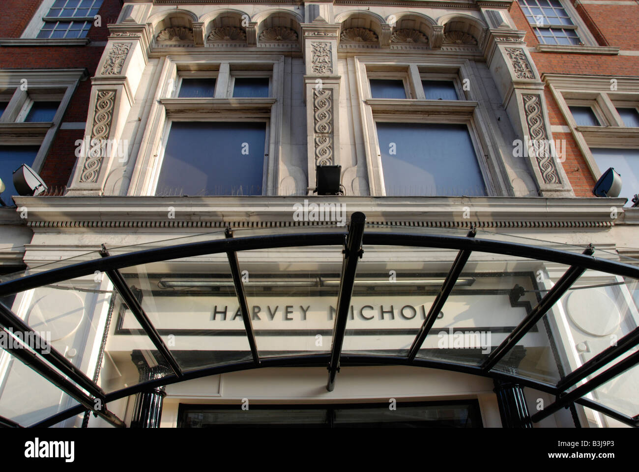 Harvey Nichols department store in Knightsbridge London England Stock ...