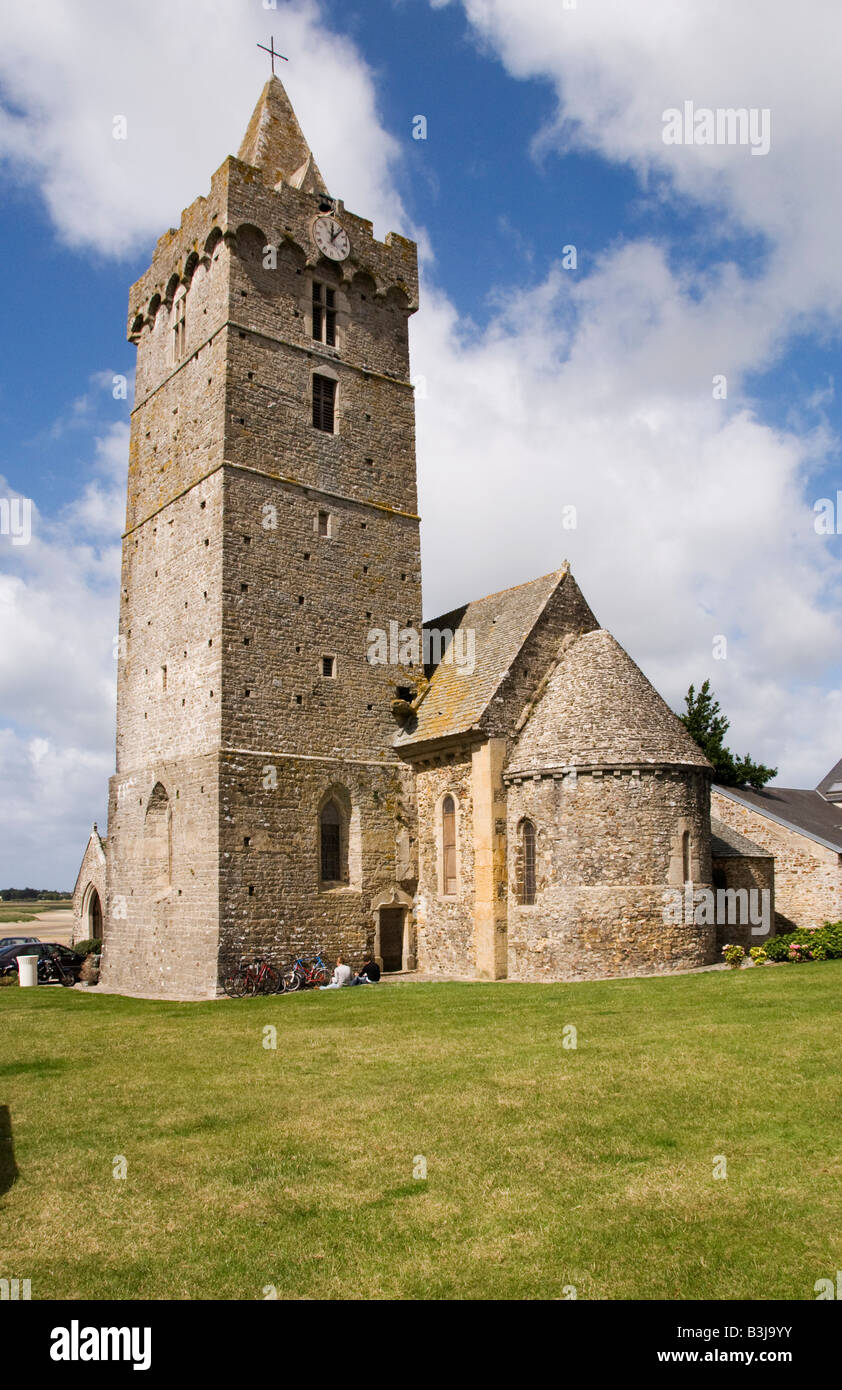 Norman romanesque architecture hi-res stock photography and images - Alamy