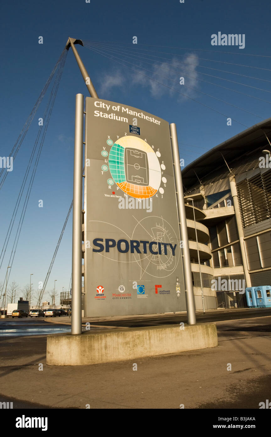 Manchester city football club sign hi-res stock photography and images ...