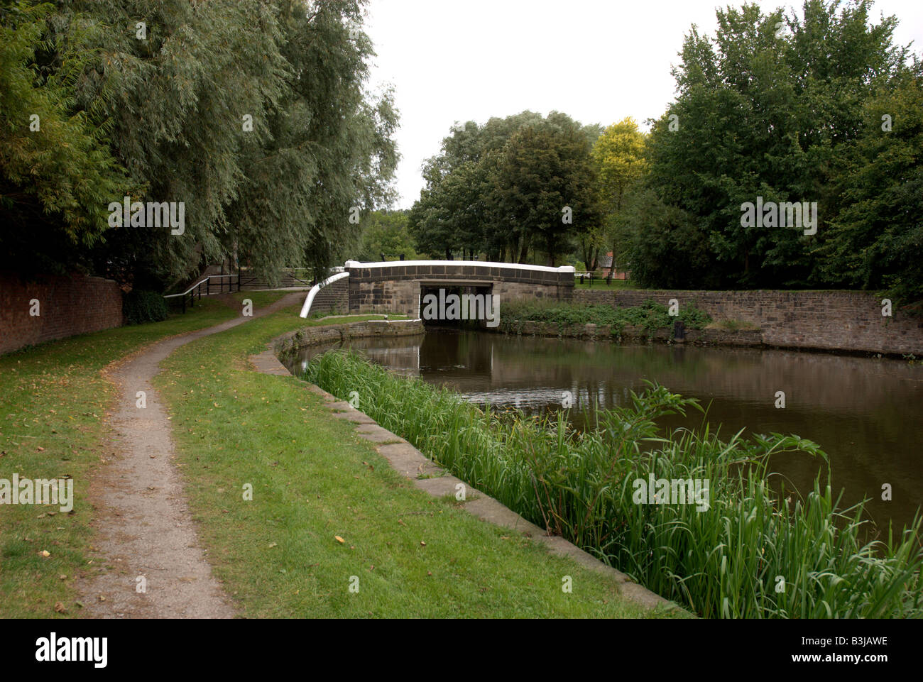 "Top Lock", Wigan, on the Leeds and Liverpool Canal Stock Photo - Alamy
