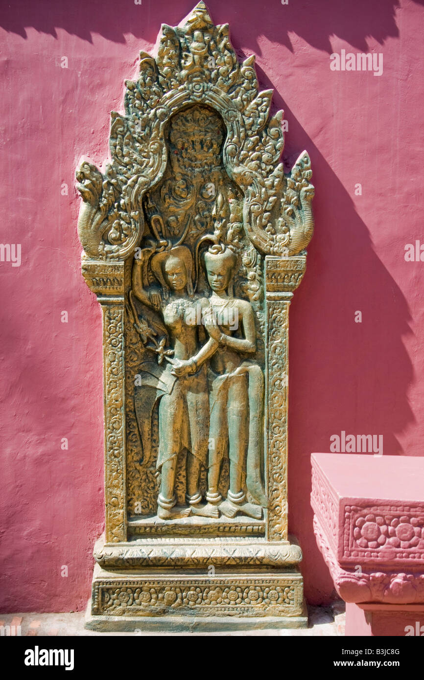 Wat Phnom Phnom Penh Cambodia Stock Photo - Alamy