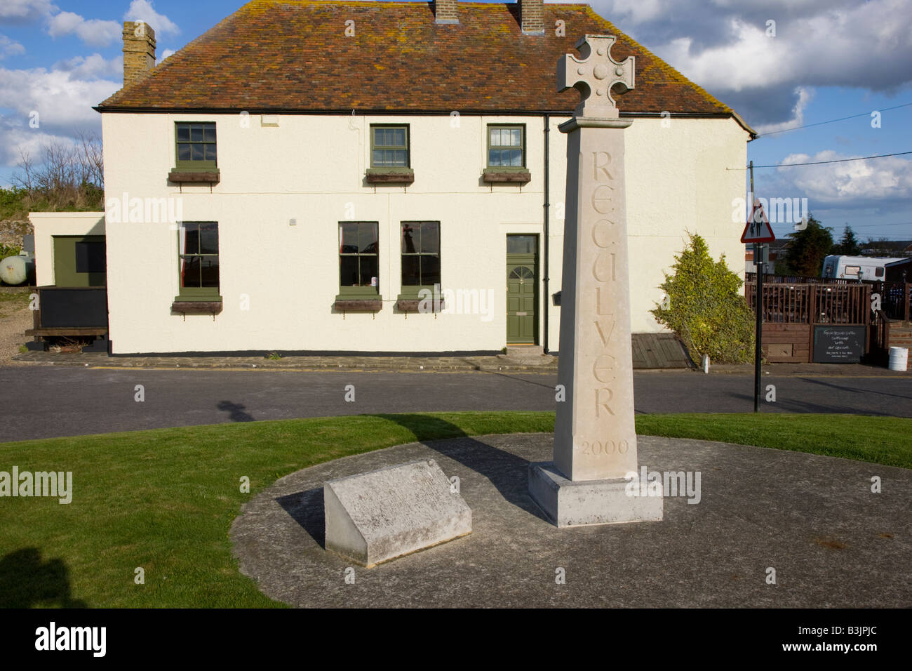 The monument pub hi-res stock photography and images - Alamy