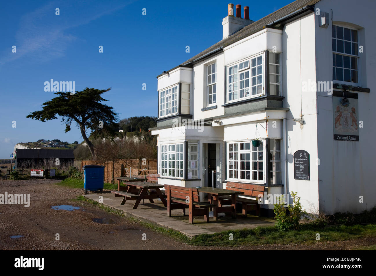 The Zetland Arms public house in Kingsdown Kent Stock Photo - Alamy