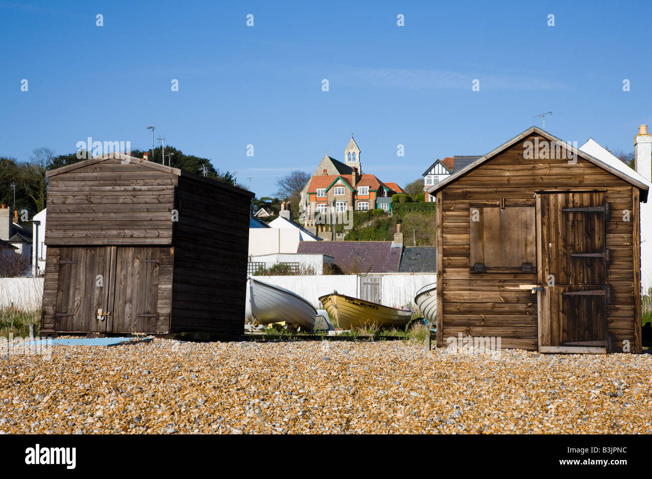 Beach huts on the seafront in the village of Kingsdown in Kent Stock ...