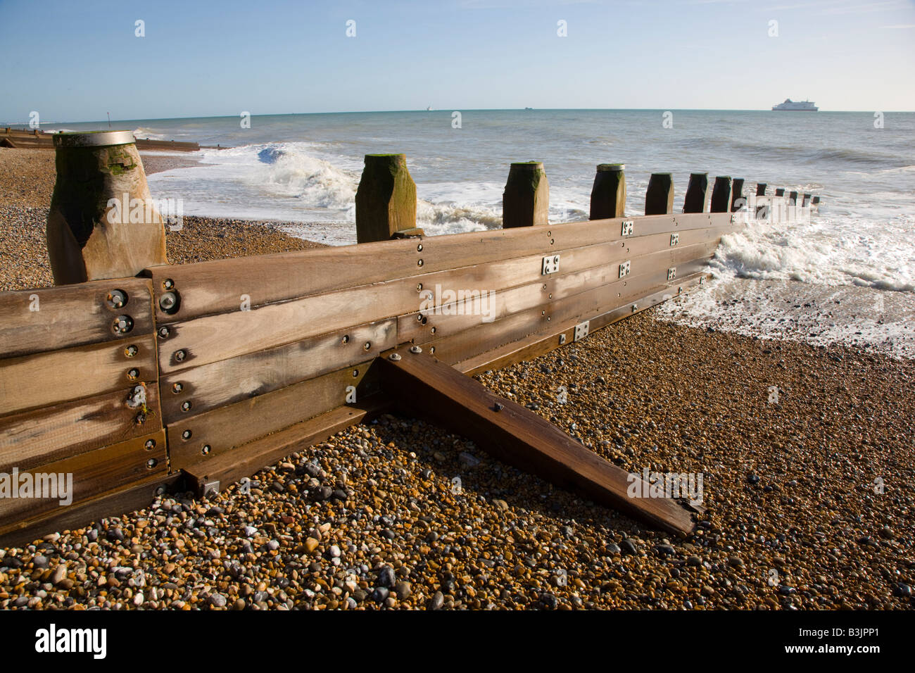 Wooden sea defence structures on the beach in Kingsdown Kent Stock ...