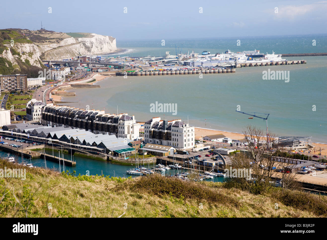 White cliffs of dover and panoramic hi-res stock photography and images ...