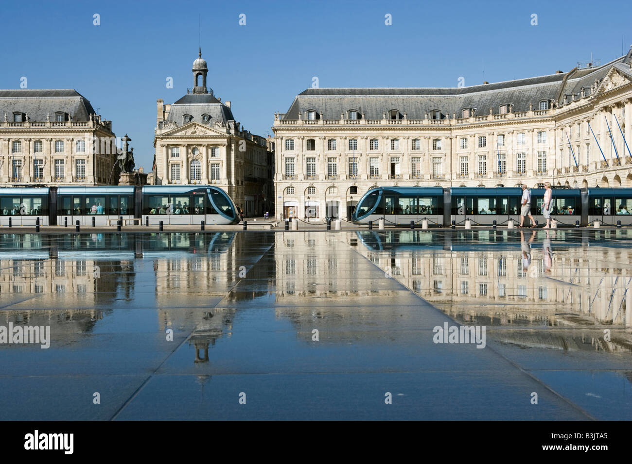 Place Square Bourse Bordeaux France mirror water Stock Photo - Alamy