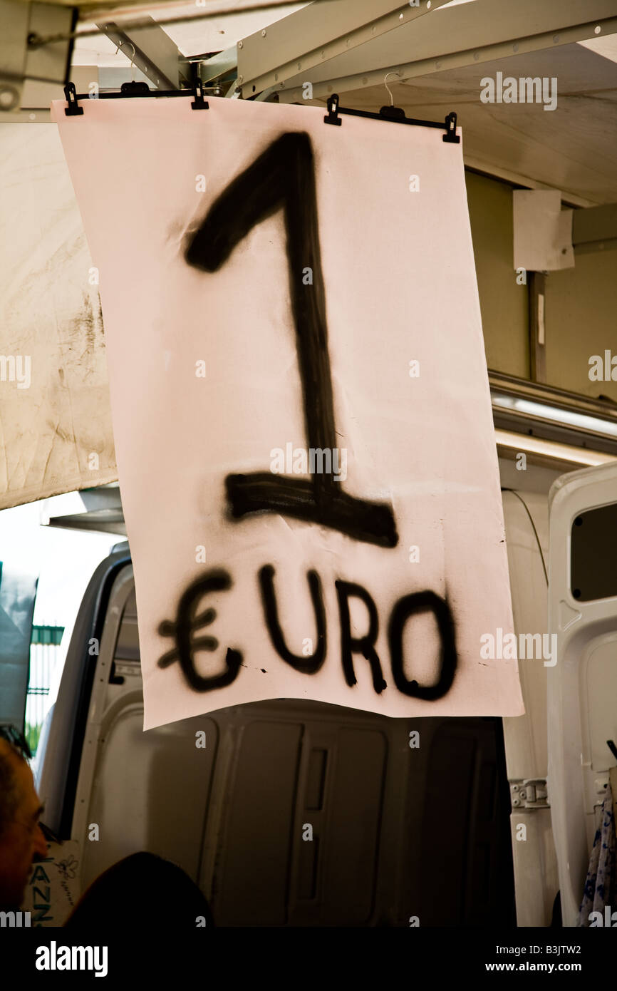 A sign showing One Euro Stock Photo - Alamy
