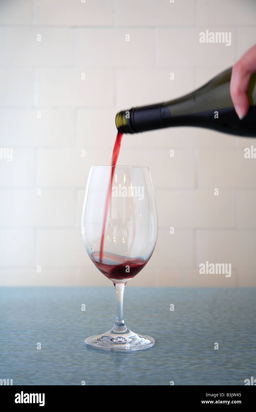 Shiraz wine hi-res stock photography and images - Alamy