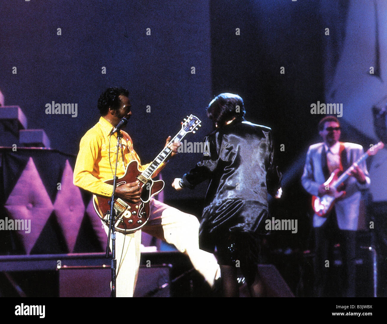 CHUCK BERRY HAIL ! HAIL ! IT'S ROCK 'N' ROLL 1987 Universal film with ...