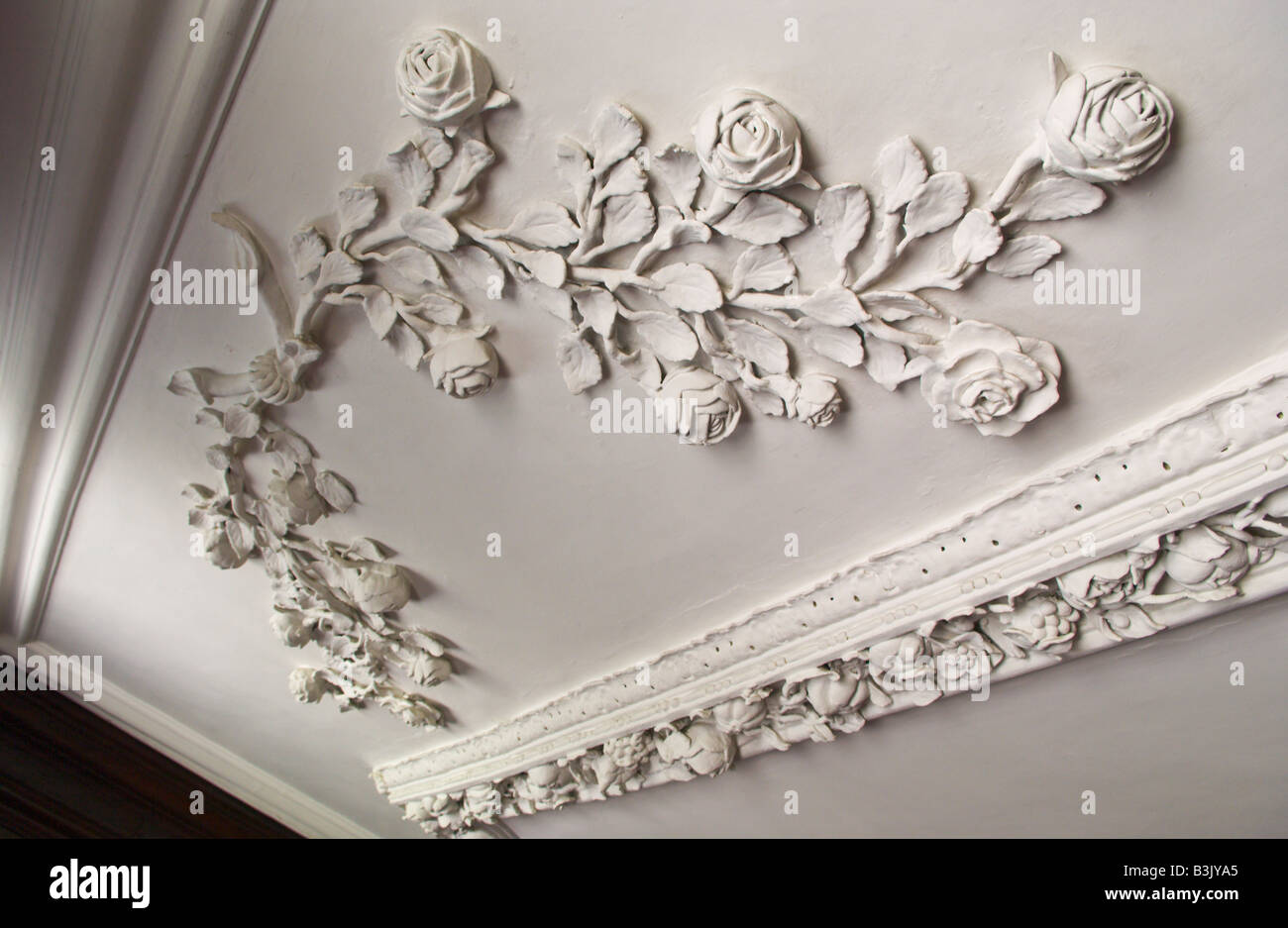 Plaster plasterwork ceiling hi-res stock photography and images - Alamy