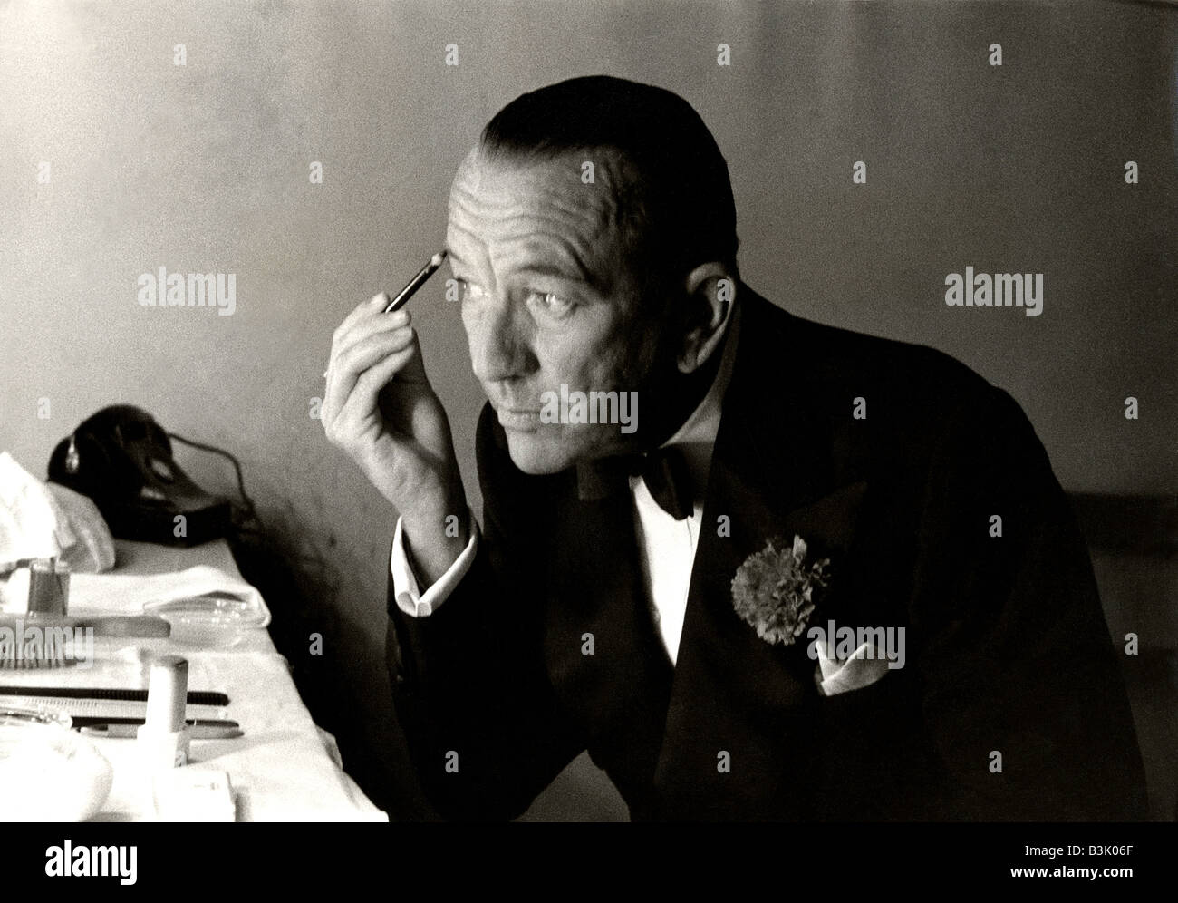 Noel Coward Actor High Resolution Stock Photography and Images - Alamy