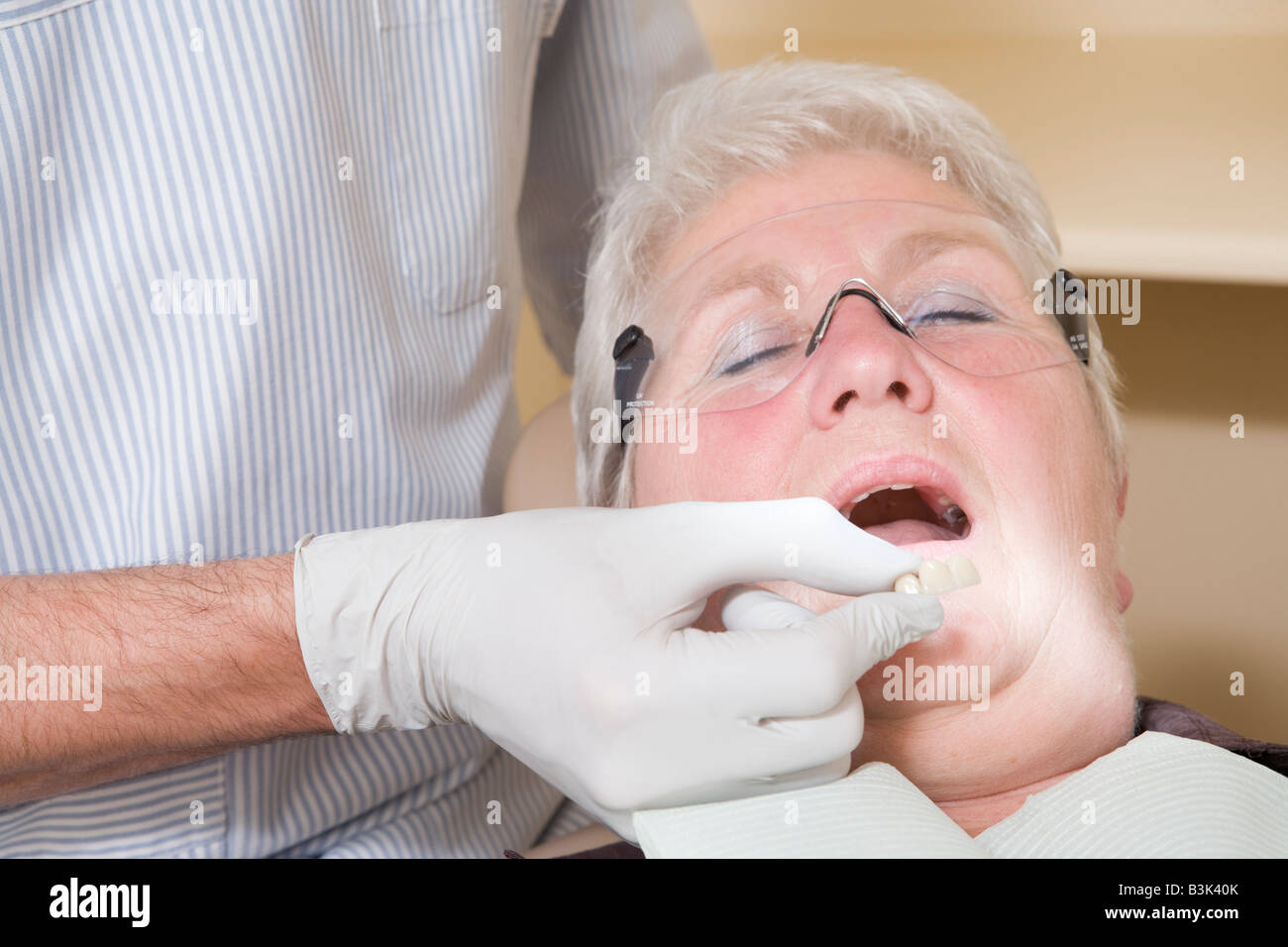 Close fitting tray hi-res stock photography and images - Alamy