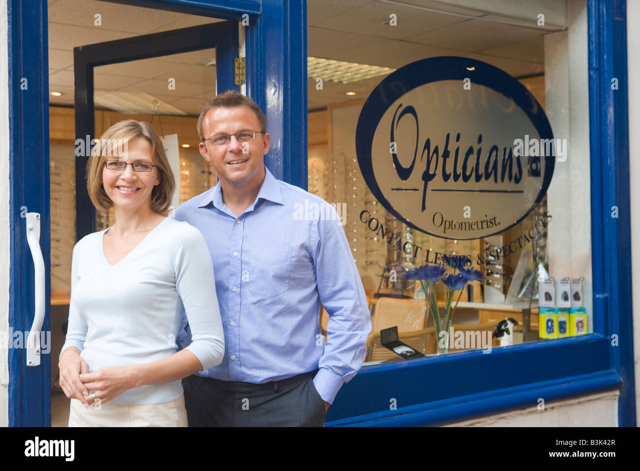 Opticians Shop Front Stock Photos & Opticians Shop Front Stock Images ...