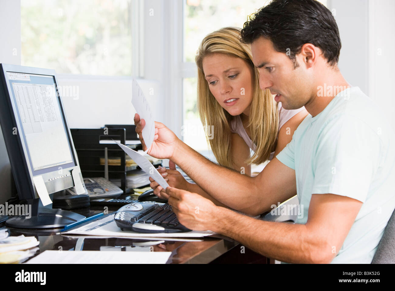 Computer paperwork hi-res stock photography and images - Alamy