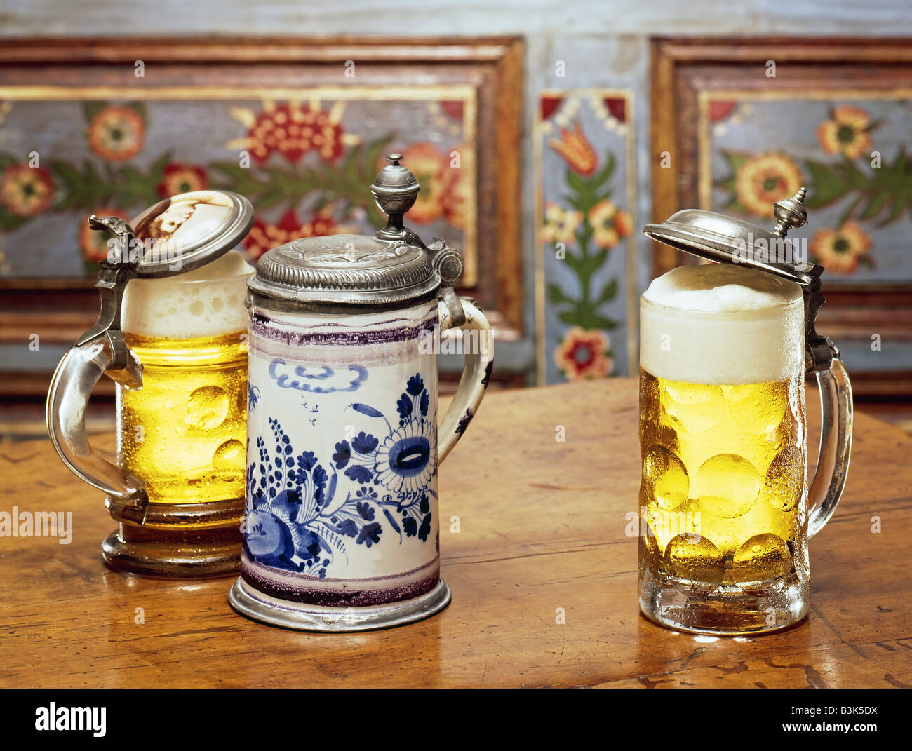 Stoneware mugs hi-res stock photography and images - Alamy