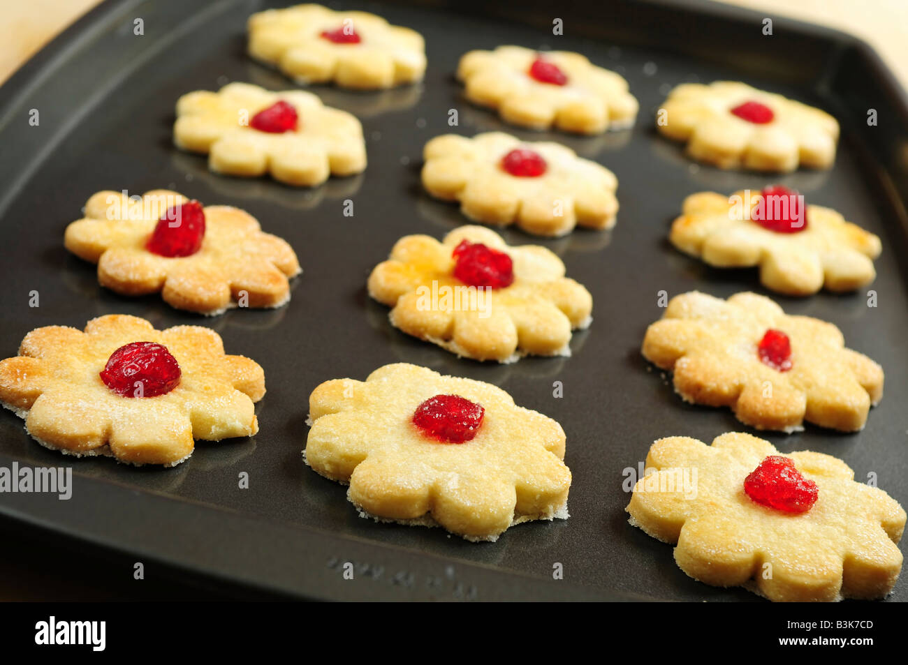 Shortbread tray hi-res stock photography and images - Alamy