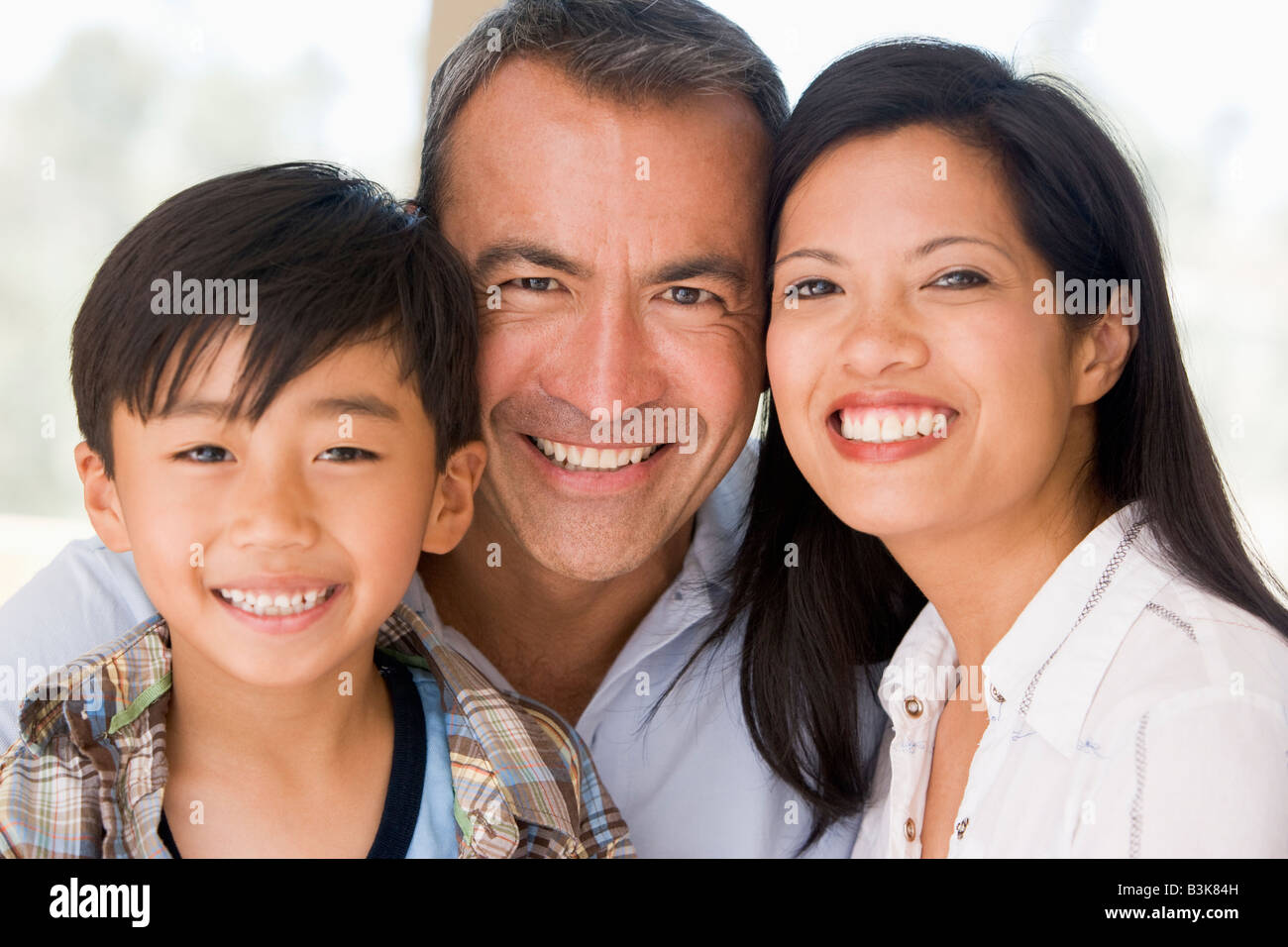 Filipino smiling hi-res stock photography and images - Alamy
