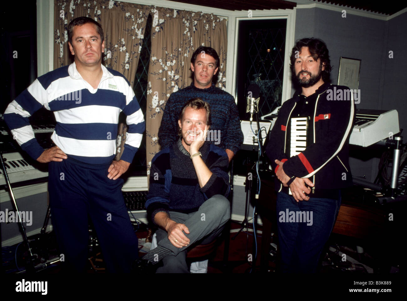 SUPERTRAMP UK rock group in a recording studio in 1984 Stock Photo - Alamy