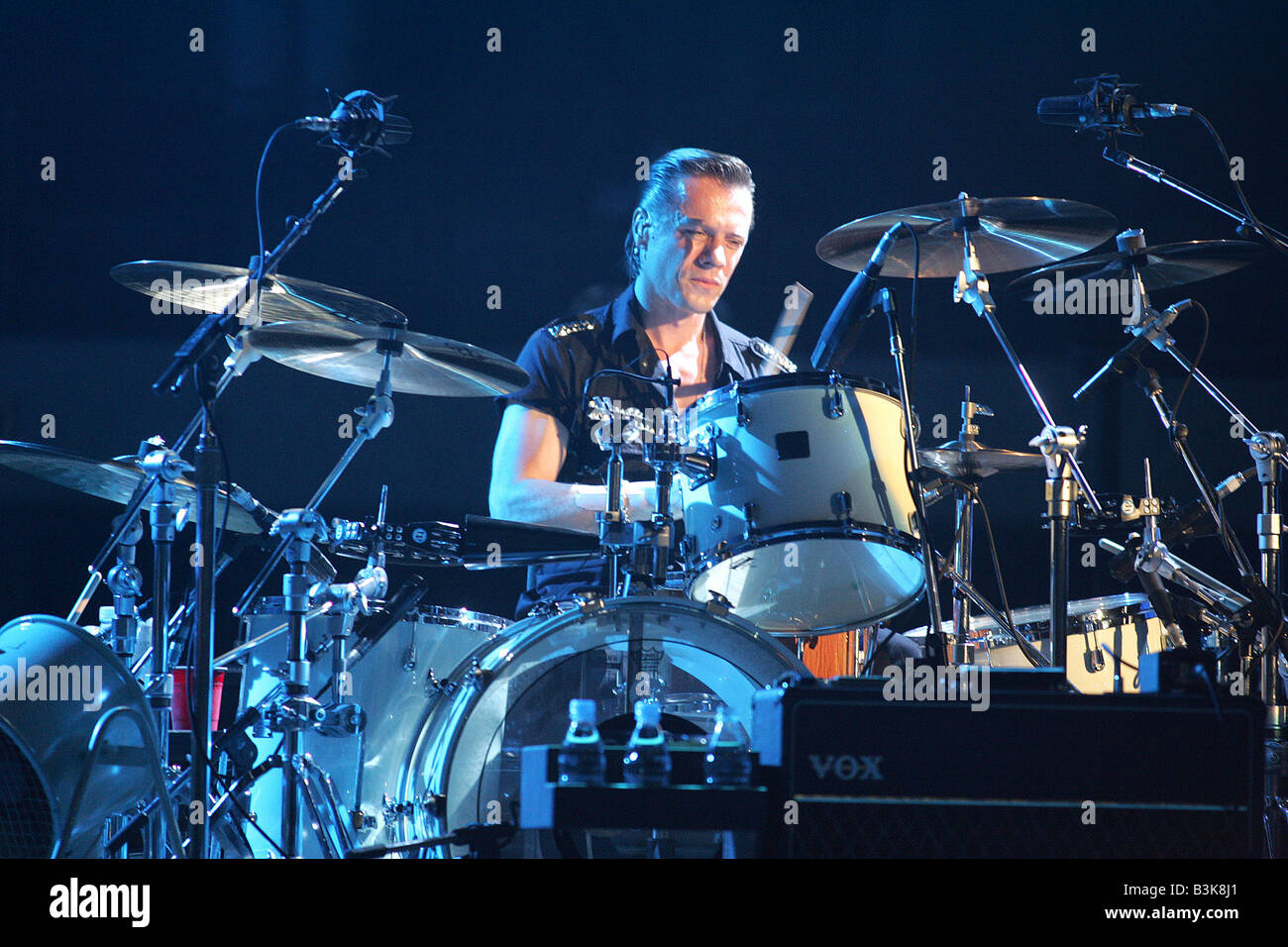 U2 Irish rock group with Larry Mullen in 2005 Stock Photo - Alamy