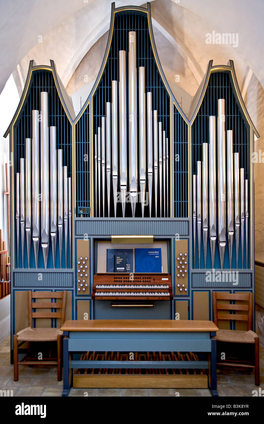 Church organ hi-res stock photography and images - Alamy