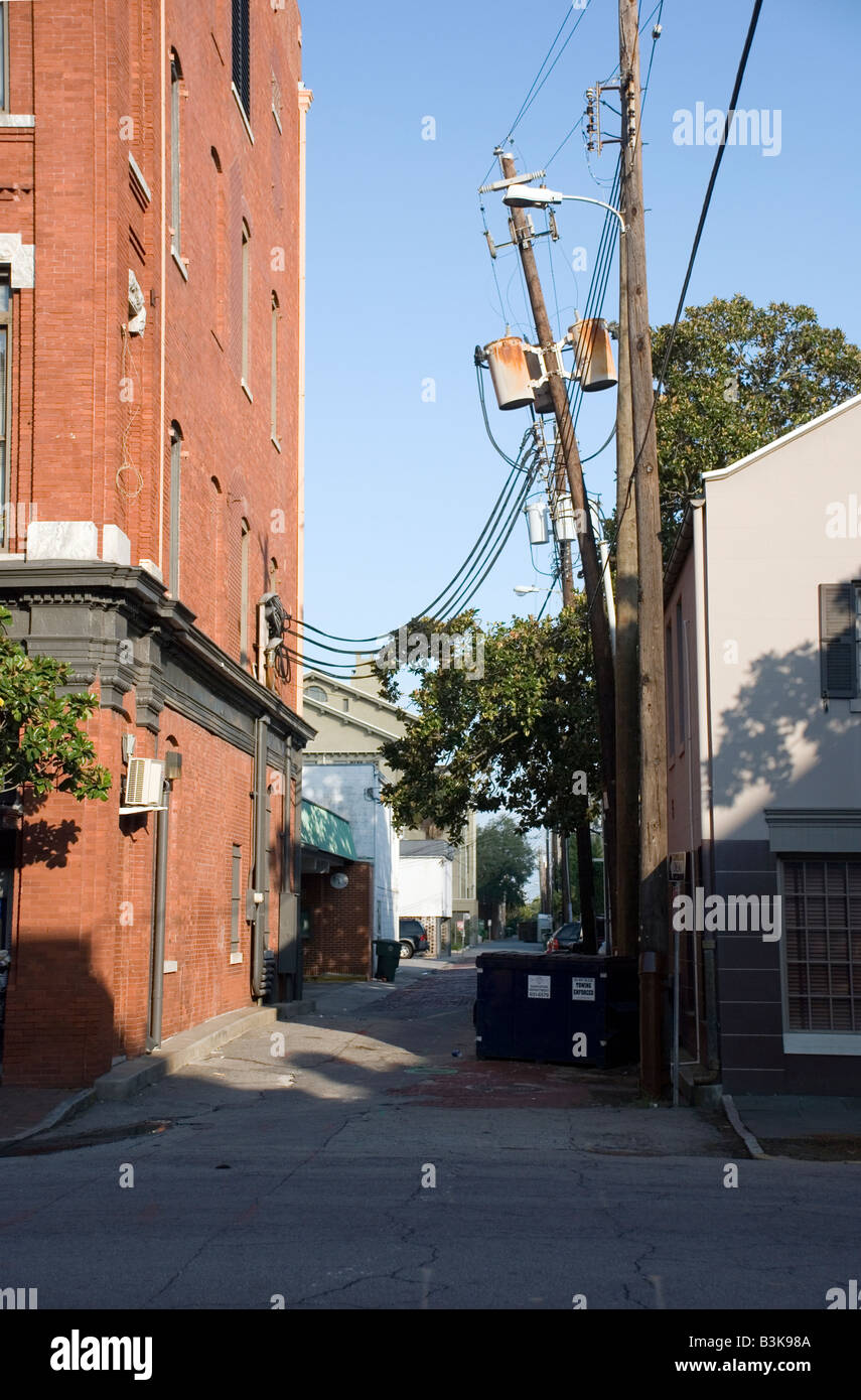 Service alley entrance hi-res stock photography and images - Alamy