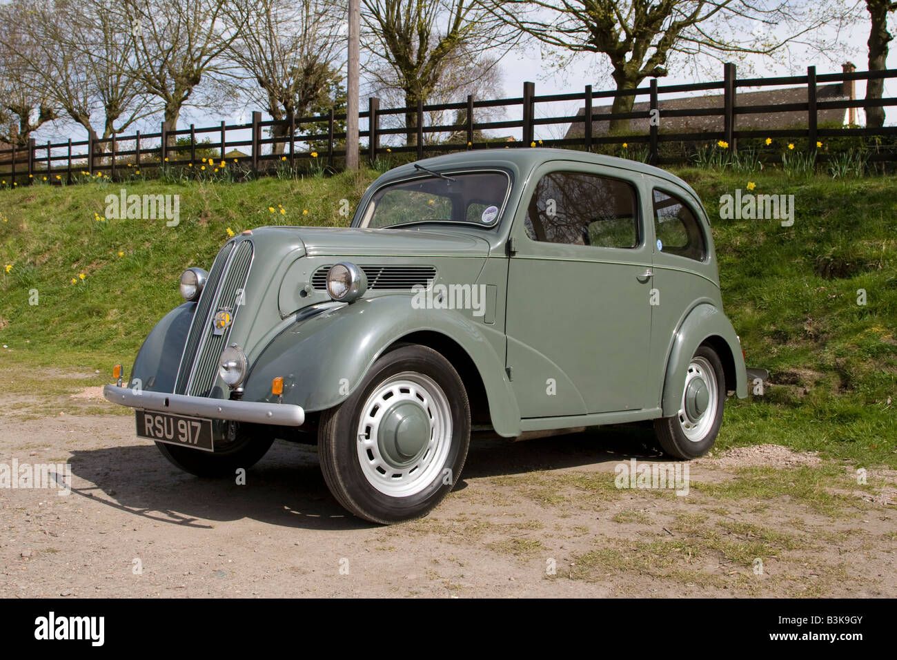 Ford Popular 1950s High Resolution Stock Photography and Images - Alamy