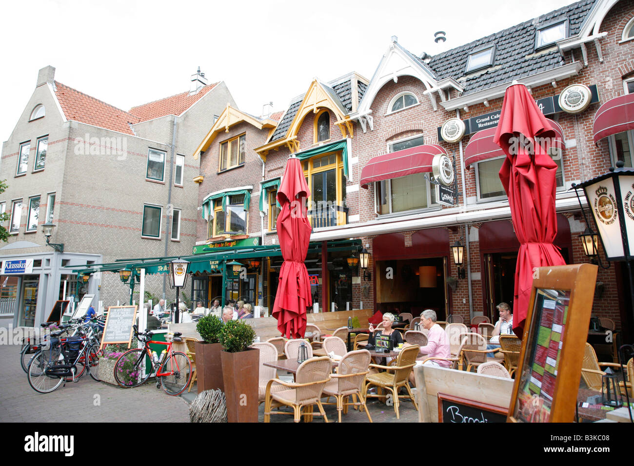 Cafe holland hi-res stock photography and images - Alamy