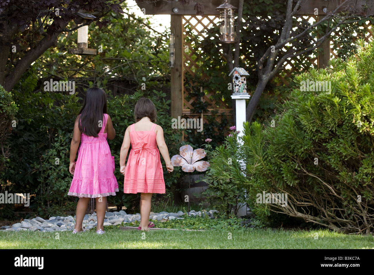 Indian children playing in lawn hi-res stock photography and images - Alamy