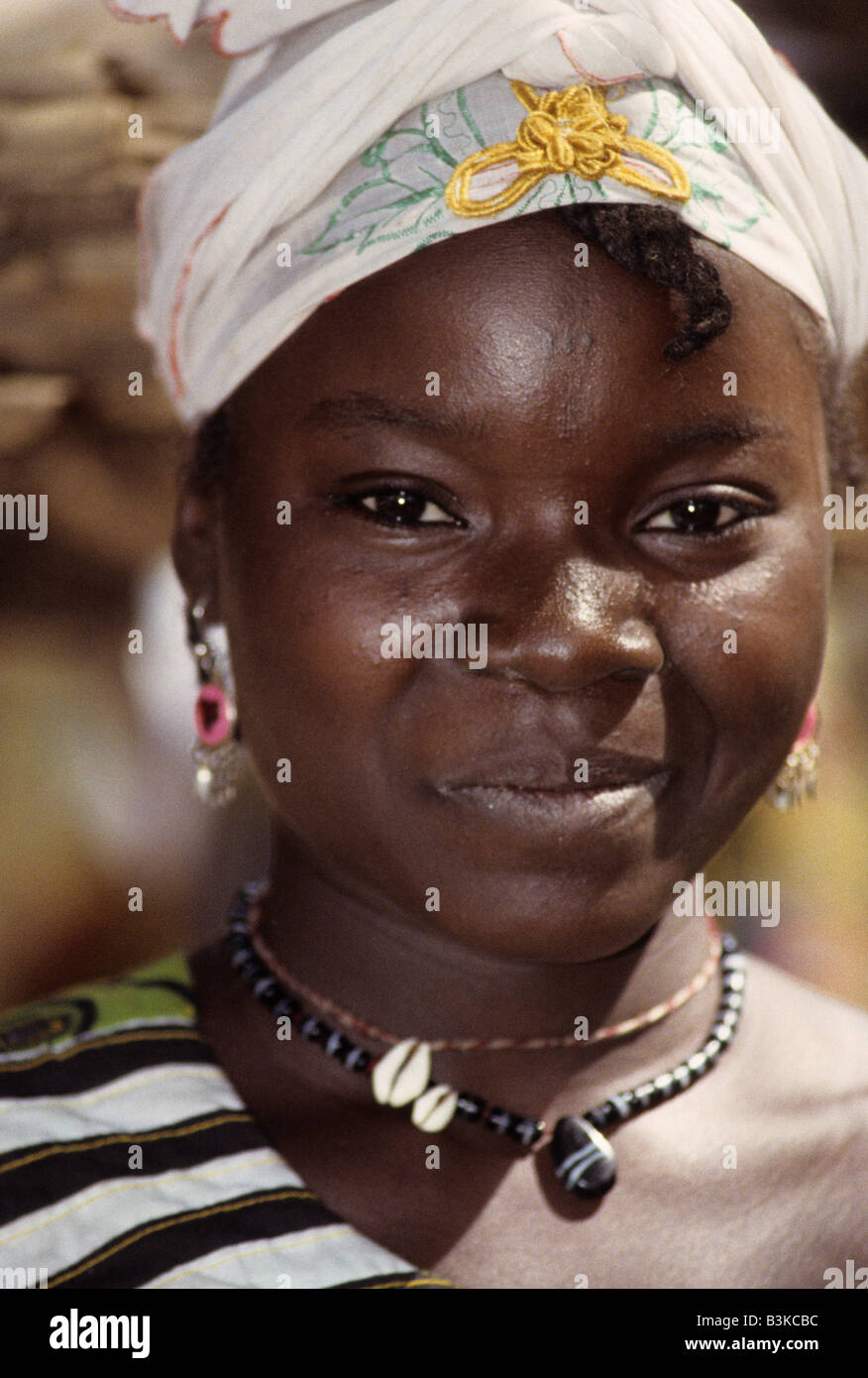 African cowrie shell hi-res stock photography and images - Alamy