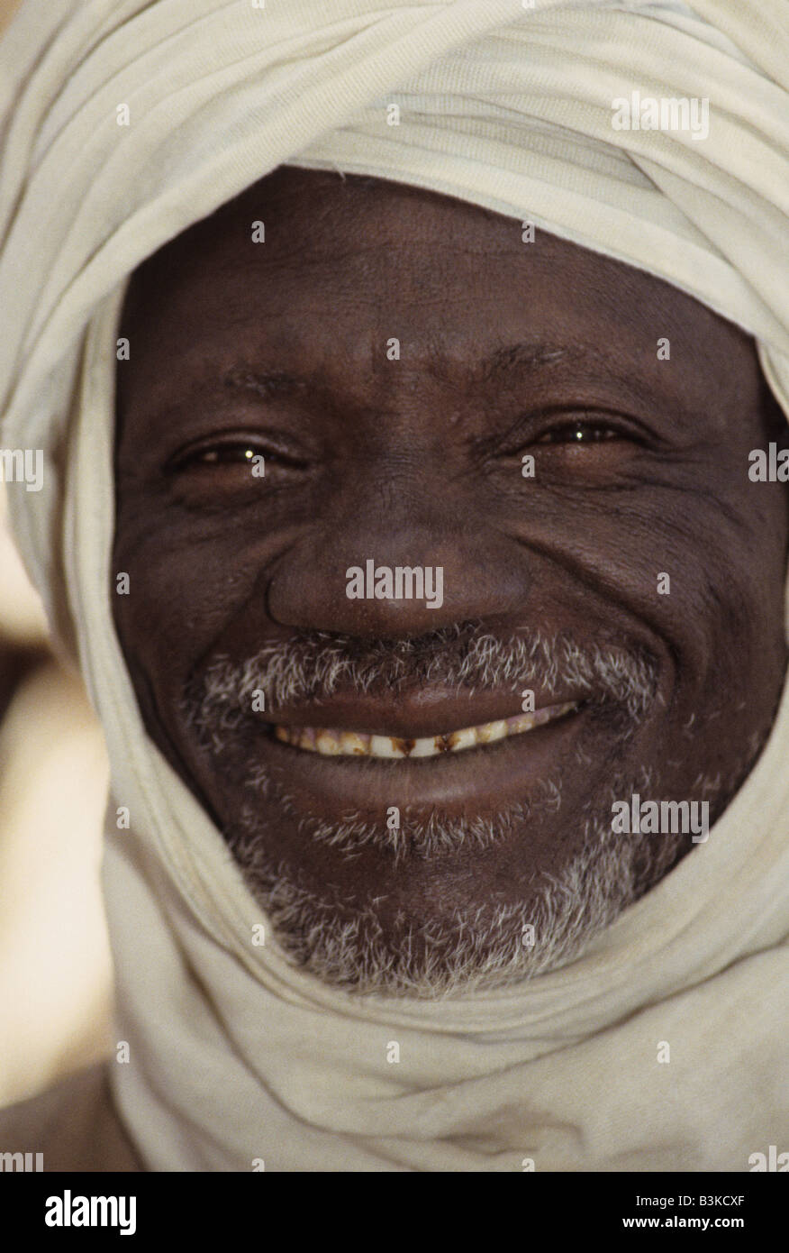 Traditional man in niger hi-res stock photography and images - Alamy