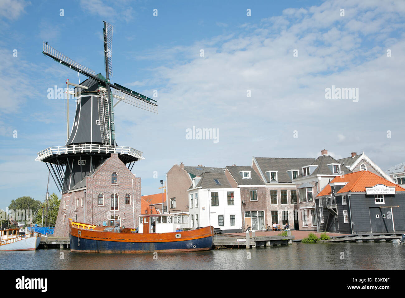 Windmill haarlem hi-res stock photography and images - Alamy