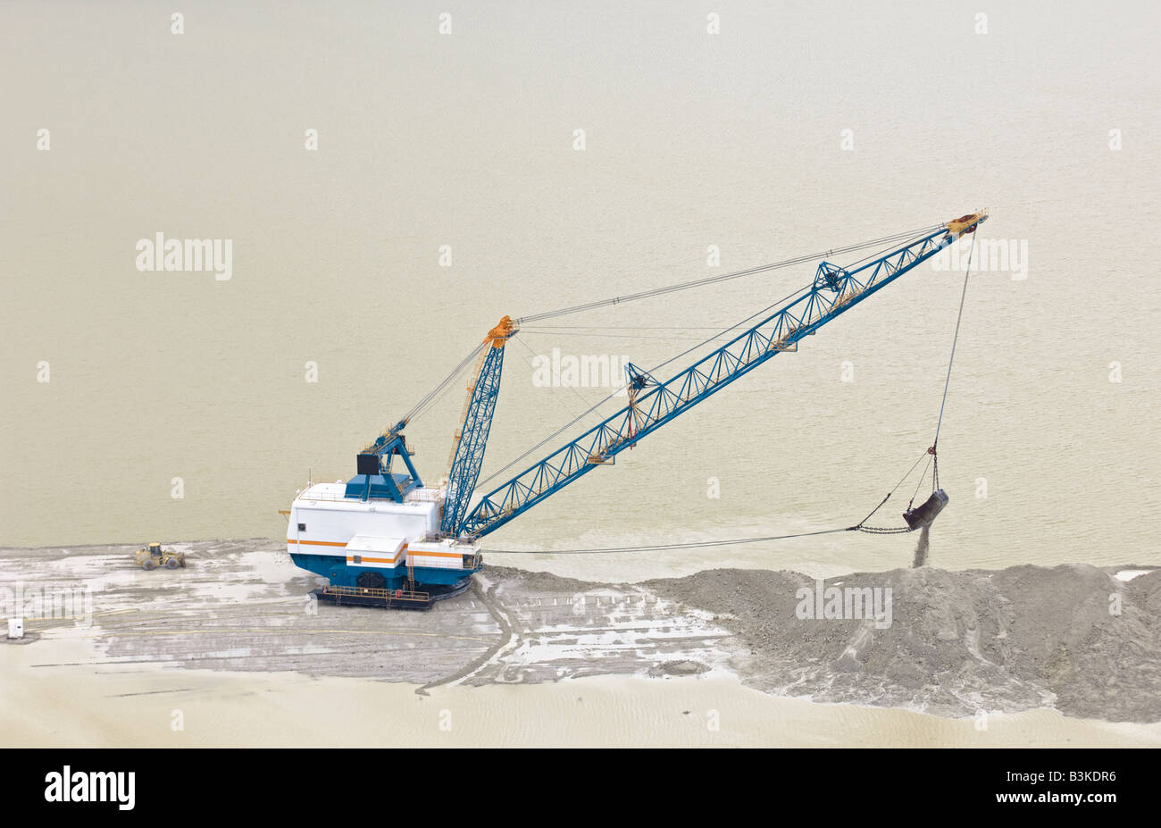 Dragline excavator hi-res stock photography and images - Alamy
