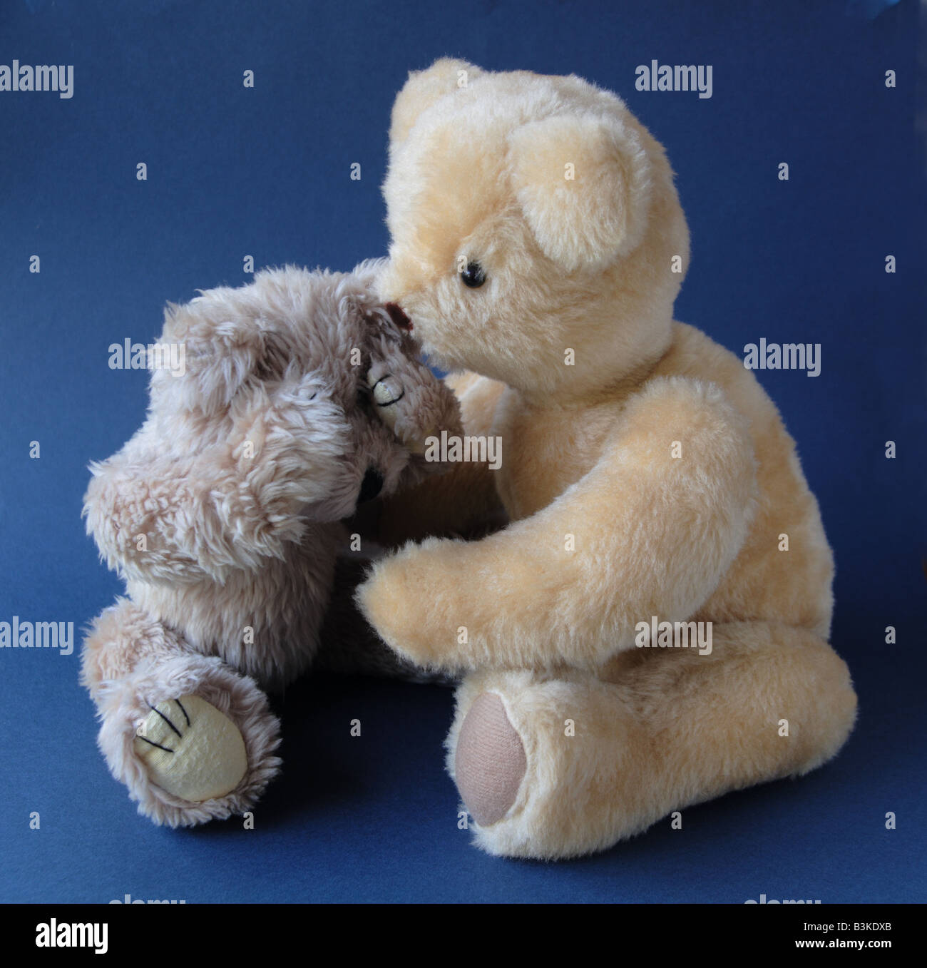 Teddy bear crying hi-res stock photography and images - Alamy