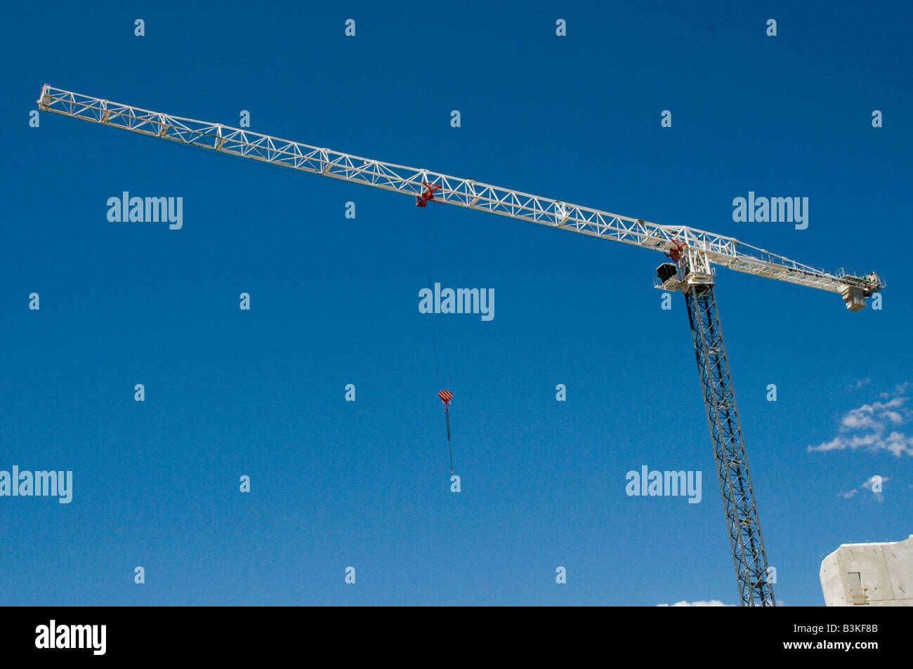 Overhead crane hi-res stock photography and images - Alamy