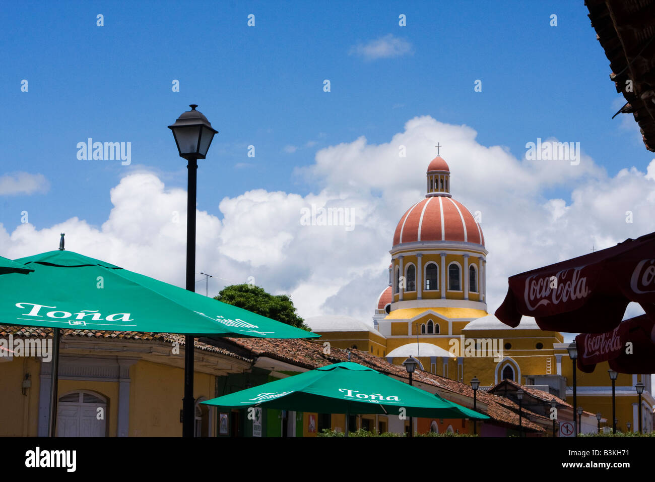 Calle la calzada granada nicaragua hi-res stock photography and images ...